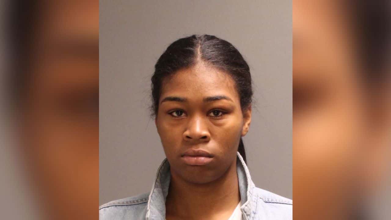 21-Year-Old Woman Arrested After Helping 2 Inmates Escape, 1 Still On ...