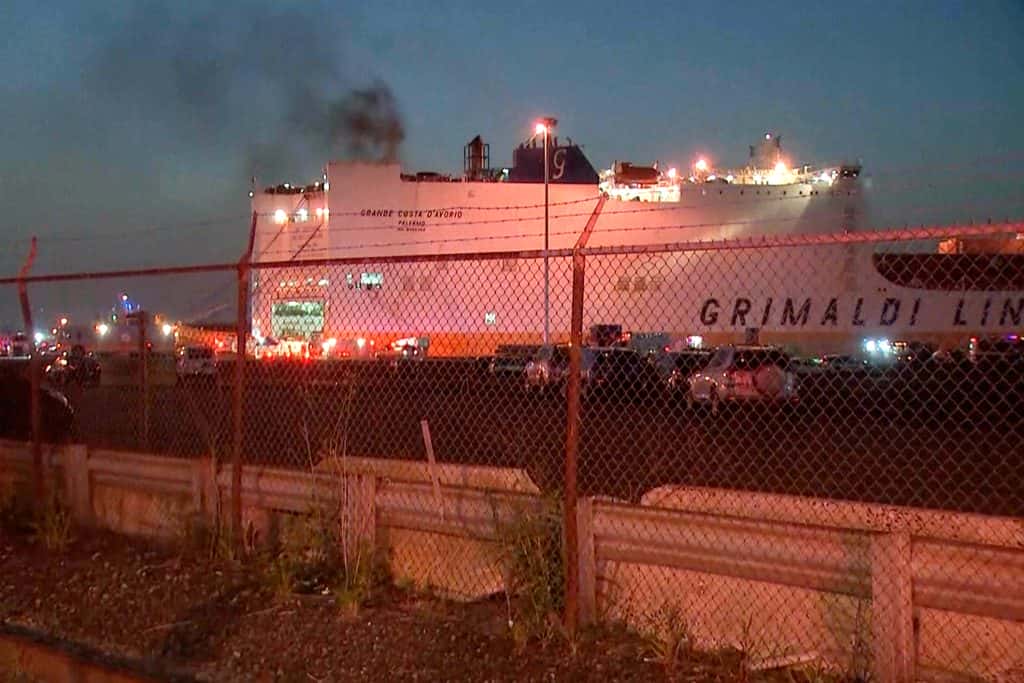 Fire Officer In Newark Died In A Cargo Ship Fire Promoted To Higher ...