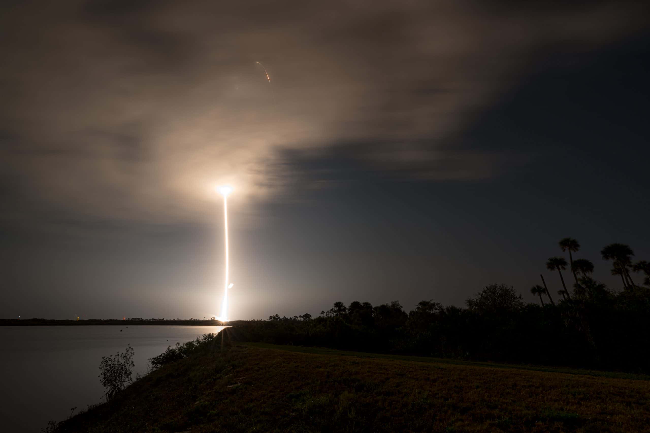SpaceX Falcon 9 Launch Marks Record-Tying 17th Liftoff with Starlink ...