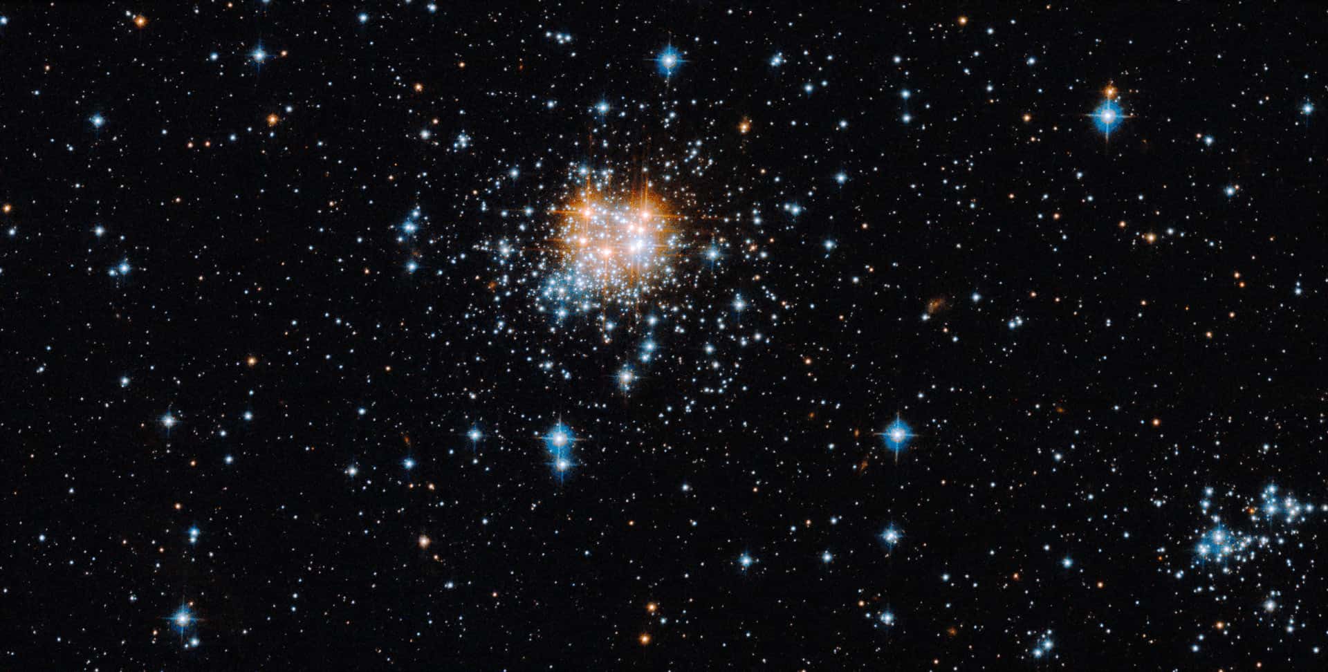 New Hubble Image Unveils Stunning Splendor of Terzan 12 Globular ...