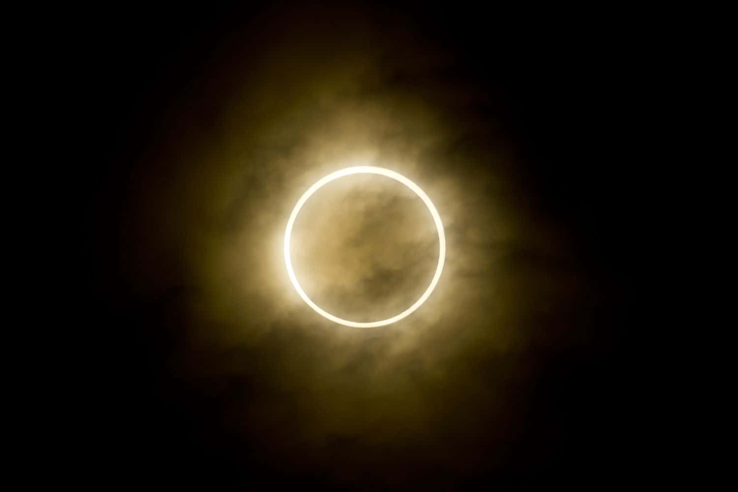 Spectacular Annular Solar Eclipse Enthralls Southwestern US and Central ...
