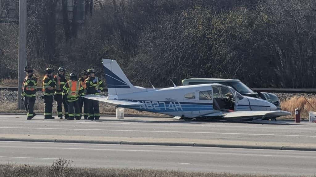 Small Plane Piper Cherokee Crashes Into Car On Twin Cities Highway In ...